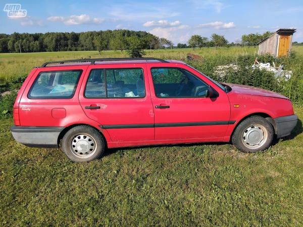 Volkswagen Golf 1994 Telšiai, ar dzinēja tilpumu 1.90 L un nobraukumu 299 tūkst. km par 231 €, foto 2 vietnē AUTOMOTO.COM.LV