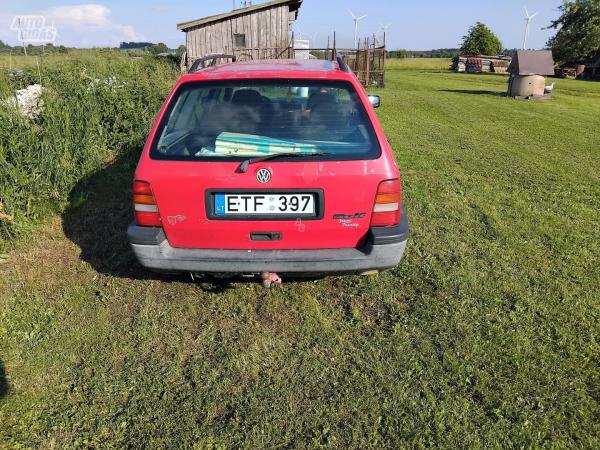 Volkswagen Golf 1994 Telšiai, ar dzinēja tilpumu 1.90 L un nobraukumu 299 tūkst. km par 231 €, foto 3 vietnē AUTOMOTO.COM.LV