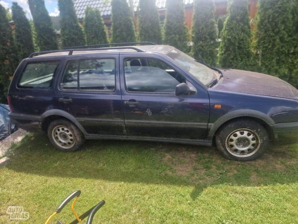 Volkswagen Golf 1995 in Anyksciai, with an engine capacity of 1.90 L and mileage of 220 thousand km for 299 €, photo 4 on AUTOMOTO.COM.LV