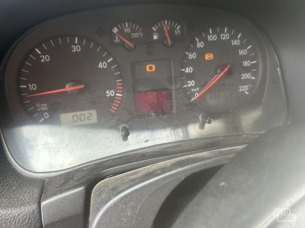 Volkswagen Golf 1999 Varėna, ar dzinēja tilpumu 1.90 L un nobraukumu 339 tūkst. km par 300 €, foto 8 vietnē AUTOMOTO.COM.LV