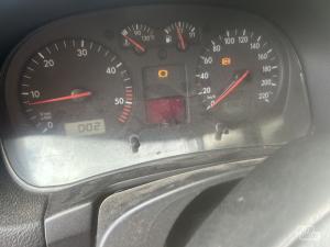 Volkswagen Golf 1999 Varėna, ar dzinēja tilpumu 1.90 L un nobraukumu 339 tūkst. km par 300 €, foto 9 vietnē AUTOMOTO.COM.LV