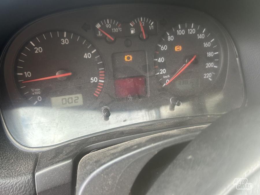 Volkswagen Golf 1999 Varėna, ar dzinēja tilpumu 1.90 L un nobraukumu 339 tūkst. km par 300 €, foto 9 vietnē AUTOMOTO.COM.LV