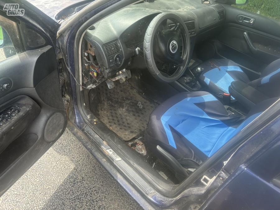 Volkswagen Golf 1999 Varėna, ar dzinēja tilpumu 1.90 L un nobraukumu 339 tūkst. km par 300 €, foto 10 vietnē AUTOMOTO.COM.LV