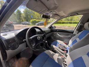 Volkswagen Golf 2000 in Kaunas, with an engine capacity of 1.90 L and mileage of 331 thousand km for 1400 €, photo 6 on AUTOMOTO.COM.LV