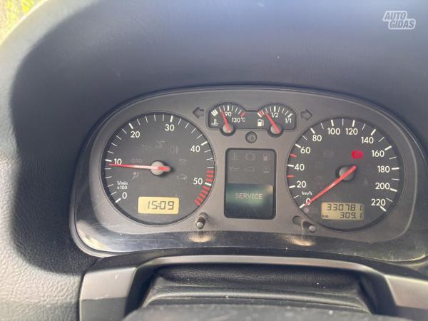 Volkswagen Golf 2000 Kauņa, ar dzinēja tilpumu 1.90 L un nobraukumu 331 tūkst. km par 1400 €, foto 8 vietnē AUTOMOTO.COM.LV