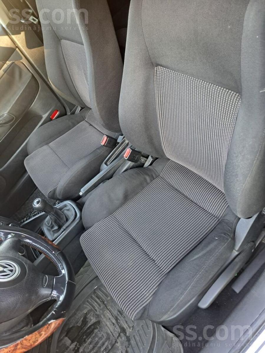 Volkswagen Golf 2000 in Ludza, with an engine capacity of 1.90 L and mileage of 385 thousand km for 2150 €, photo 15 on AUTOMOTO.COM.LV