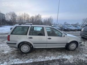 Volkswagen Golf 2000 Rīga, ar dzinēja tilpumu 1.60 L un nobraukumu 297 tūkst. km par 1000 €, foto 5 vietnē AUTOMOTO.COM.LV