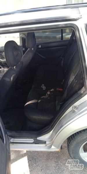 Volkswagen Golf 2000 Viļņa, ar dzinēja tilpumu 1.90 L un nobraukumu 376 tūkst. km par 350 €, foto 5 vietnē AUTOMOTO.COM.LV