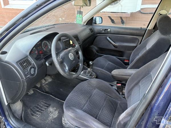Volkswagen Golf 2000 Viļņa, ar dzinēja tilpumu 1.90 L un nobraukumu 272 tūkst. km par 600 €, foto 7 vietnē AUTOMOTO.COM.LV