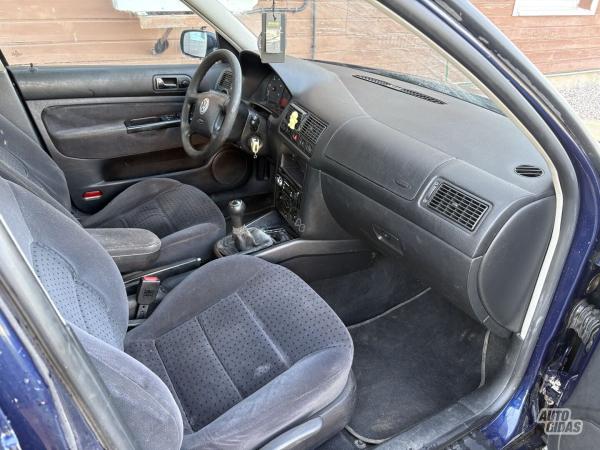 Volkswagen Golf 2000 Viļņa, ar dzinēja tilpumu 1.90 L un nobraukumu 272 tūkst. km par 600 €, foto 10 vietnē AUTOMOTO.COM.LV