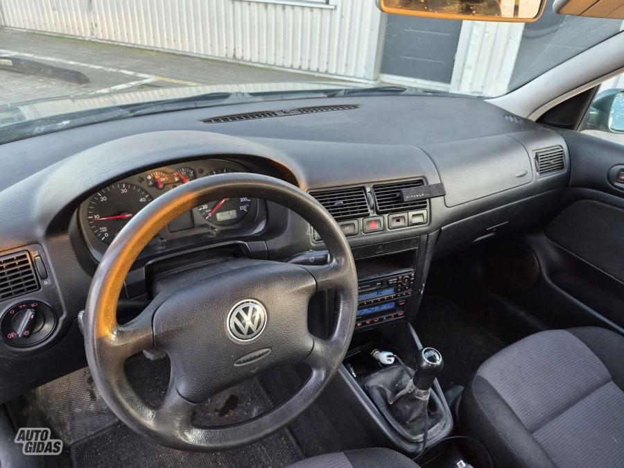 Volkswagen Golf 2000 Biržai, ar dzinēja tilpumu 1.90 L un nobraukumu 365 tūkst. km par 750 €, foto 8 vietnē AUTOMOTO.COM.LV