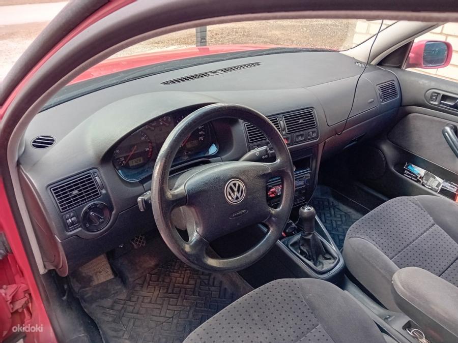 Volkswagen Golf 2000 in Johvi, with an engine capacity of 1.90 L and mileage of 318 thousand km for 2500 €, photo 16 on AUTOMOTO.COM.LV