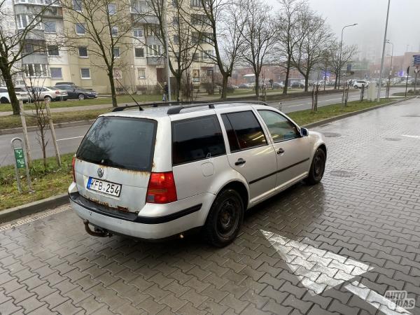 Volkswagen Golf 2001 in Vilnius, with an engine capacity of 1.80 L and mileage of 300 thousand km for 390 €, photo 3 on AUTOMOTO.COM.LV