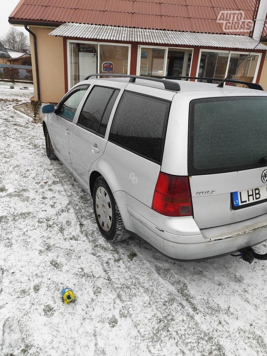 Volkswagen Golf 2001 in Jonava, with an engine capacity of 1.90 L and mileage of 279 thousand km for 1199 €, photo 3 on AUTOMOTO.COM.LV