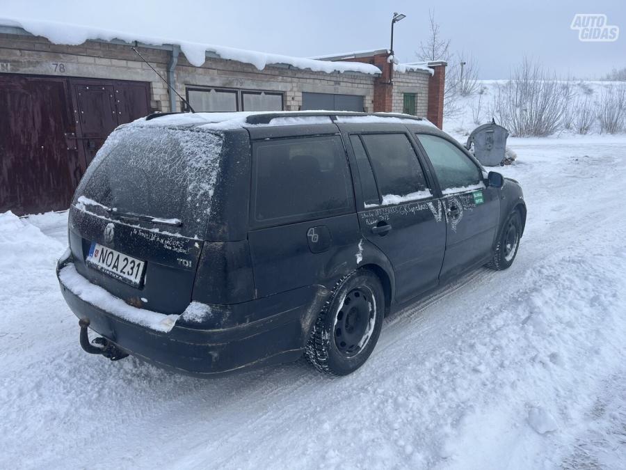 Volkswagen Golf 2001 in Panevezys, with an engine capacity of 1.90 L and mileage of 400 thousand km for 350 €, photo 4 on AUTOMOTO.COM.LV