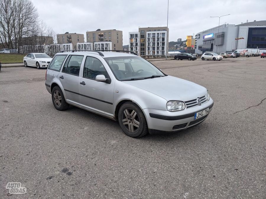 Volkswagen Golf 2001 Viļņa, ar dzinēja tilpumu 1.60 L un nobraukumu 288 tūkst. km par 1150 €, foto 3 vietnē AUTOMOTO.COM.LV
