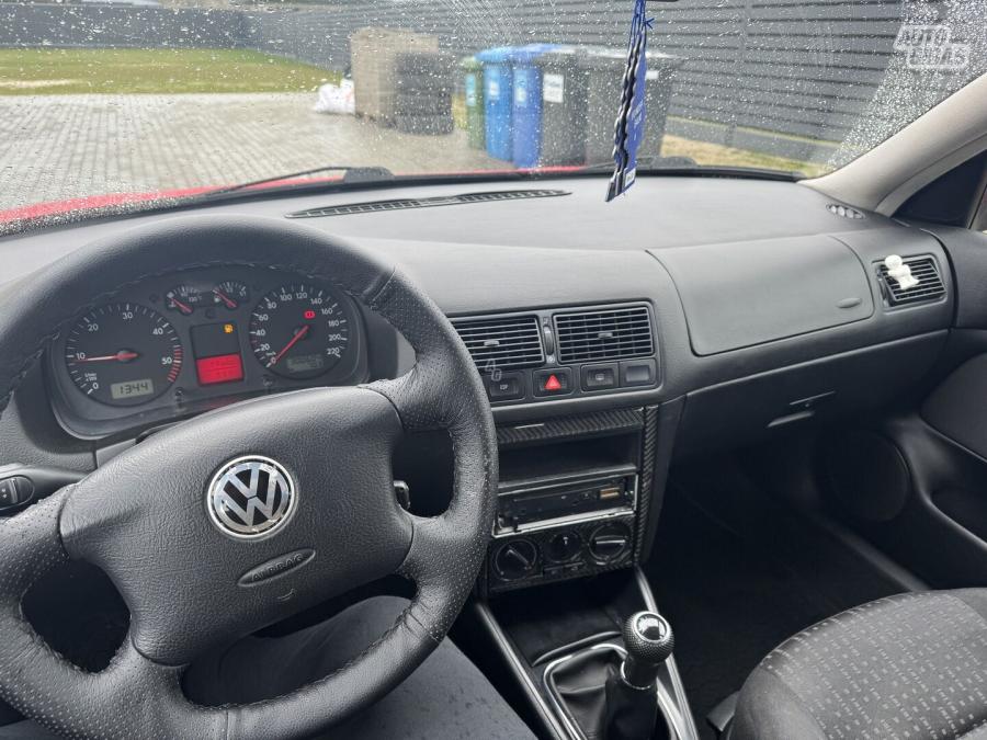 Volkswagen Golf 2001 in Jonava, with an engine capacity of 1.90 L and mileage of 301 thousand km for 800 €, photo 12 on AUTOMOTO.COM.LV