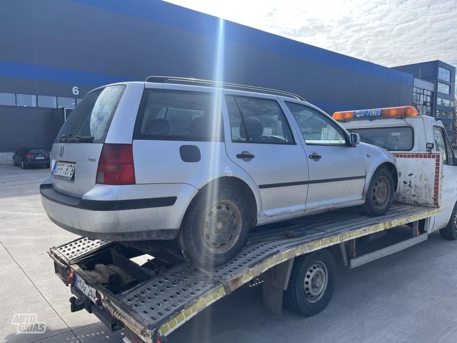 Volkswagen Golf 2001 Panevēža, ar dzinēja tilpumu 1.90 L un nobraukumu 283 tūkst. km par 420 €, foto 5 vietnē AUTOMOTO.COM.LV