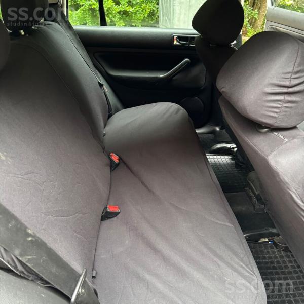 Volkswagen Golf 2001 Rēzekne, ar dzinēja tilpumu 1.90 L un nobraukumu 414 tūkst. km par 1350 €, foto 7 vietnē AUTOMOTO.COM.LV