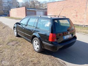 Volkswagen Golf 2001 Kauņa, ar dzinēja tilpumu 1.90 L un nobraukumu 240 tūkst. km par 1650 €, foto  vietnē AUTOMOTO.COM.LV