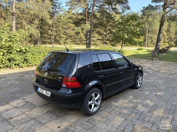 Фольксваген Гольф 2001 в Варена на AUTOMOTO.COM.LV Фольксваген Гольф 2001 в Варена, объемом двигателя 1.90 л и пробегом 320 тыс. км за 700 €, фото 5 на AUTOMOTO.COM.LV