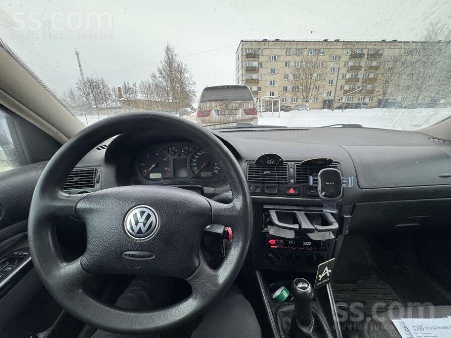 Volkswagen Golf 2002 Balvi, ar dzinēja tilpumu 1.90 L un nobraukumu 400 tūkst. km par 1200 €, foto 4 vietnē AUTOMOTO.COM.LV