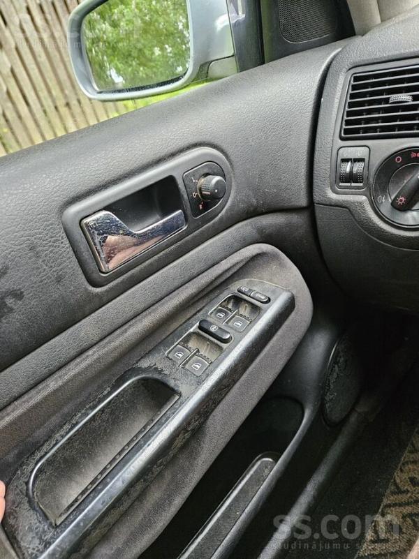 Volkswagen Golf 2002 Valmiera, ar dzinēja tilpumu 1.90 L un nobraukumu 413 tūkst. km par 1390 €, foto 9 vietnē AUTOMOTO.COM.LV