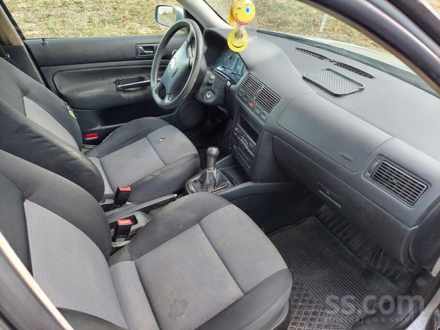 Volkswagen Golf 2002 in Daugavpils, with an engine capacity of 1.90 L and mileage of 363 thousand km for 700 €, photo 5 on AUTOMOTO.COM.LV