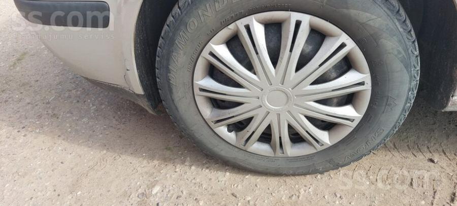 Volkswagen Golf 2002 Valmiera, ar dzinēja tilpumu 1.90 L un nobraukumu 449 tūkst. km par 800 €, foto 6 vietnē AUTOMOTO.COM.LV