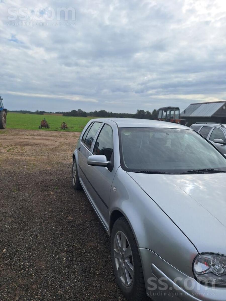 Volkswagen Golf 2002 Rēzekne, ar dzinēja tilpumu 1.90 L un nobraukumu 247 tūkst. km par 1500 €, foto 3 vietnē AUTOMOTO.COM.LV