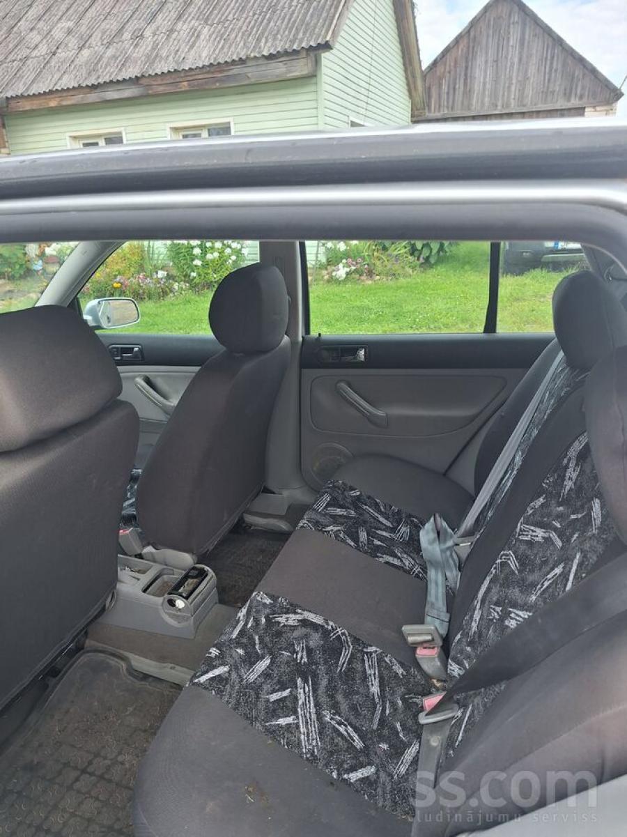 Volkswagen Golf 2002 Rēzekne, ar dzinēja tilpumu 1.90 L un nobraukumu 247 tūkst. km par 1500 €, foto 5 vietnē AUTOMOTO.COM.LV
