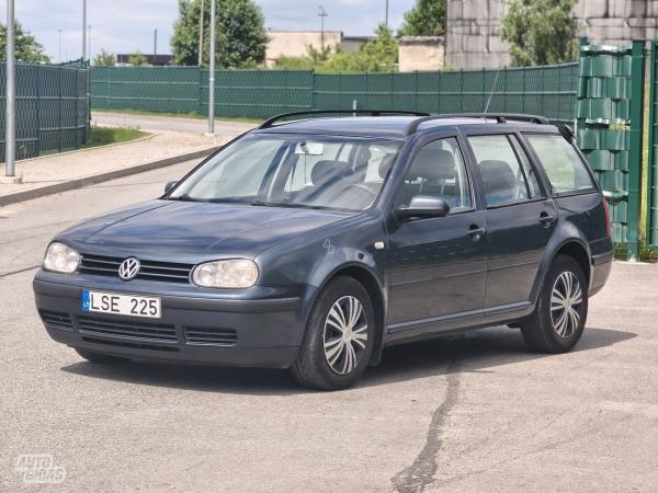 Volkswagen Golf 2002 in Vilnius, with an engine capacity of 1.60 L and mileage of 241 thousand km for 1450 €, photo 4 on AUTOMOTO.COM.LV