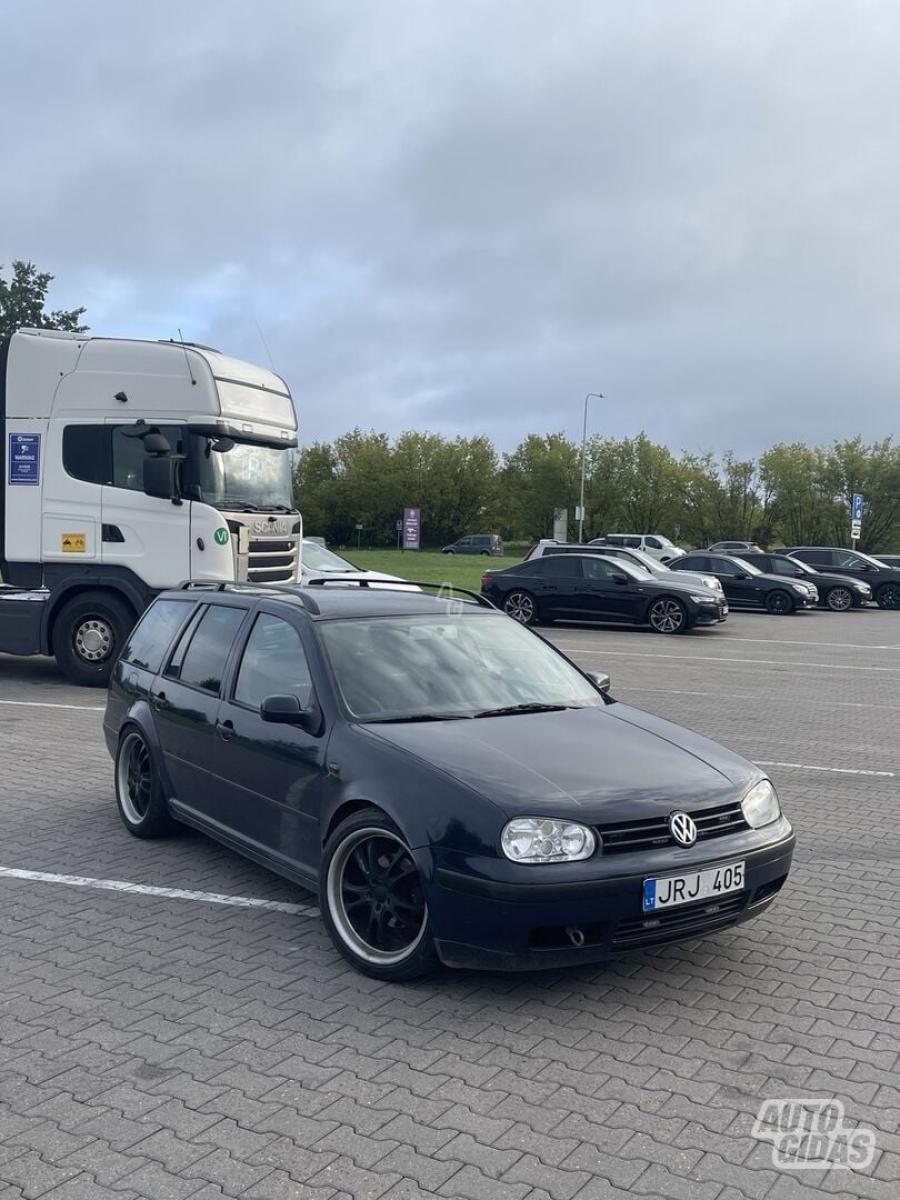 Volkswagen Golf 2002 Panevēža, ar dzinēja tilpumu 1.90 L un nobraukumu 380 tūkst. km par 750 €, foto 1 vietnē AUTOMOTO.COM.LV