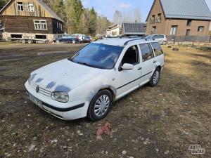 Volkswagen Golf 2003 in Prienai, with an engine capacity of 1.90 L and mileage of 333 thousand km for 350 €, photo 8 on AUTOMOTO.COM.LV