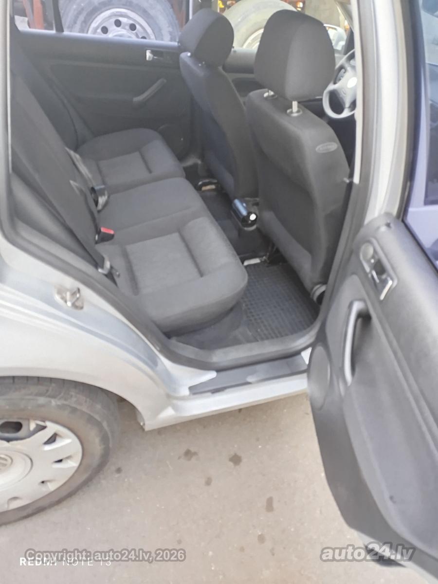Volkswagen Golf 2003 in Tallinn, with an engine capacity of 1.60 L and mileage of 259 thousand km for 1500 €, photo 7 on AUTOMOTO.COM.LV