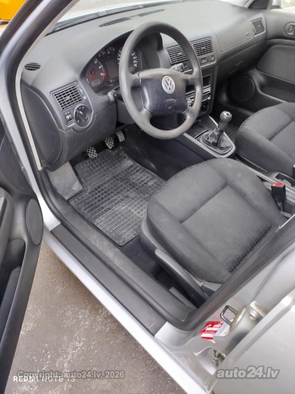 Volkswagen Golf 2003 in Tallinn, with an engine capacity of 1.60 L and mileage of 259 thousand km for 1500 €, photo 7 on AUTOMOTO.COM.LV
