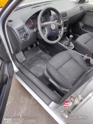 Volkswagen Golf 2003 in Tallinn, with an engine capacity of 1.60 L and mileage of 259 thousand km for 1500 €, photo 8 on AUTOMOTO.COM.LV