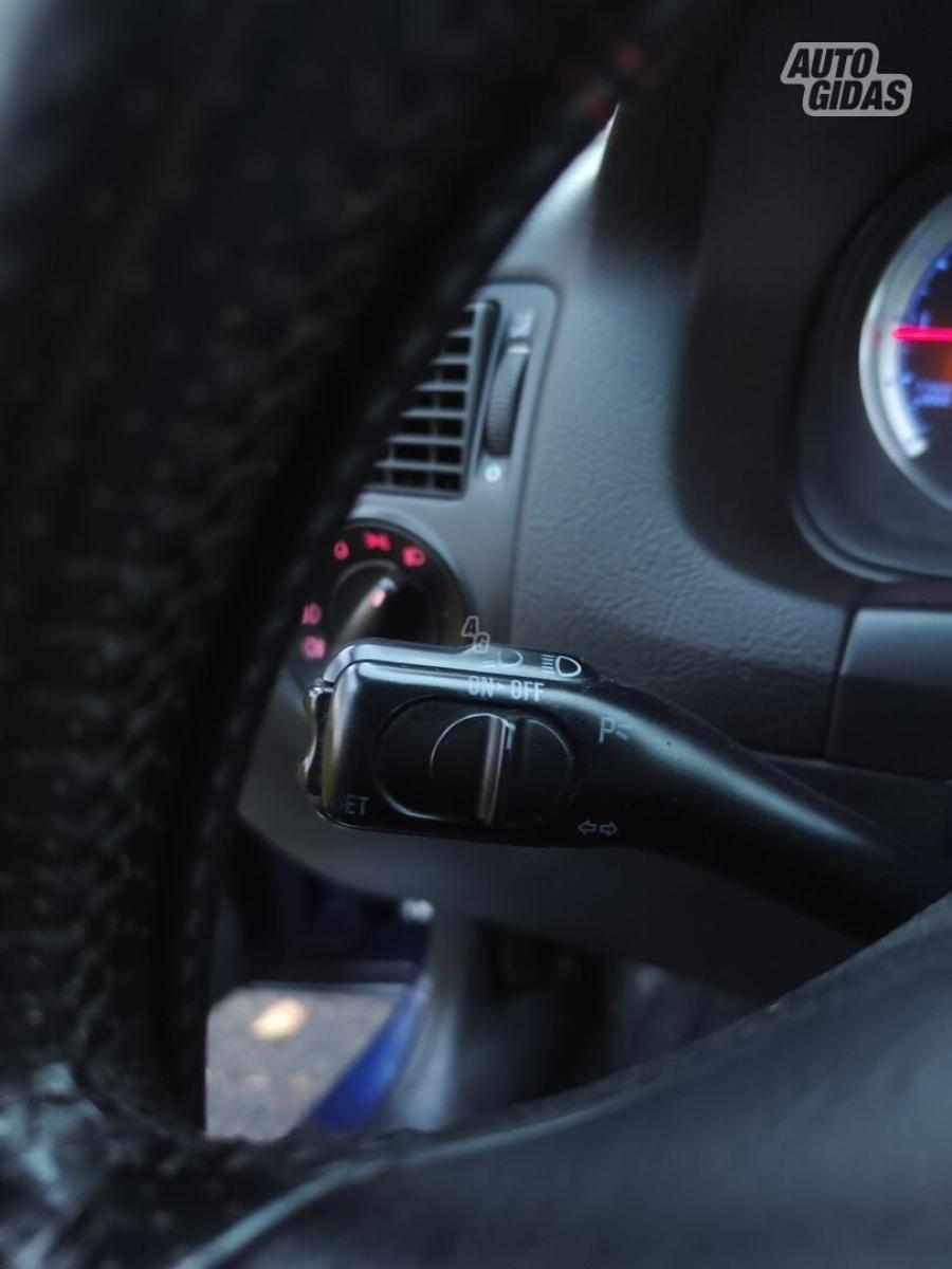 Volkswagen Golf 2003 Kelmė, ar dzinēja tilpumu 1.90 L un nobraukumu 305 tūkst. km par 1150 €, foto 17 vietnē AUTOMOTO.COM.LV