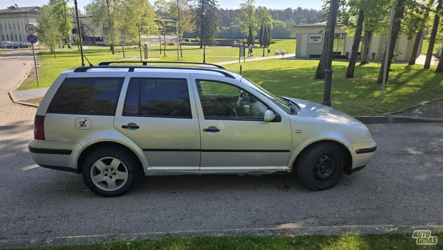 Volkswagen Golf 2004 in Prienai, with an engine capacity of 1.90 L and mileage of 423 thousand km for 950 €, photo 3 on AUTOMOTO.COM.LV