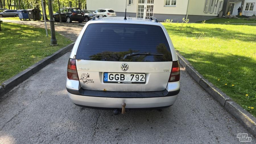 Volkswagen Golf 2004 in Prienai, with an engine capacity of 1.90 L and mileage of 423 thousand km for 950 €, photo 8 on AUTOMOTO.COM.LV