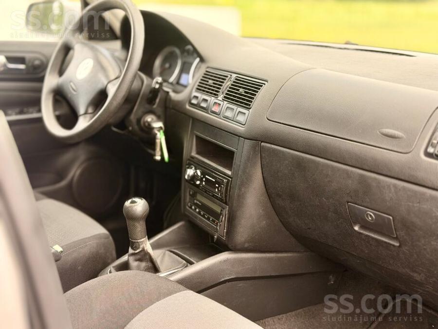 Фольксваген Гольф 2004 в Огре, объемом двигателя 1.90 л и пробегом 350 тыс. км за 2300 €, фото 8 на AUTOMOTO.COM.LV