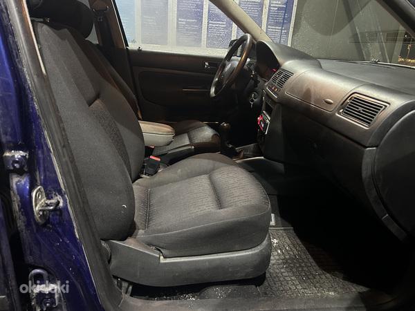 Volkswagen Golf 2004 in Tallinn, with an engine capacity of 1.90 L and mileage of 407 thousand km for 1700 €, photo 7 on AUTOMOTO.COM.LV