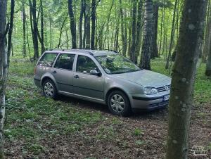 Volkswagen Golf 2004 Alīta, ar dzinēja tilpumu 1.90 L un nobraukumu 340 tūkst. km par 1150 €, foto 8 vietnē AUTOMOTO.COM.LV