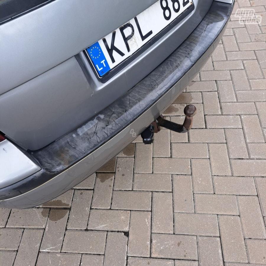 Volkswagen Golf 2004 in Alytus, with an engine capacity of 1.90 L and mileage of 286 thousand km for 1150 €, photo 11 on AUTOMOTO.COM.LV