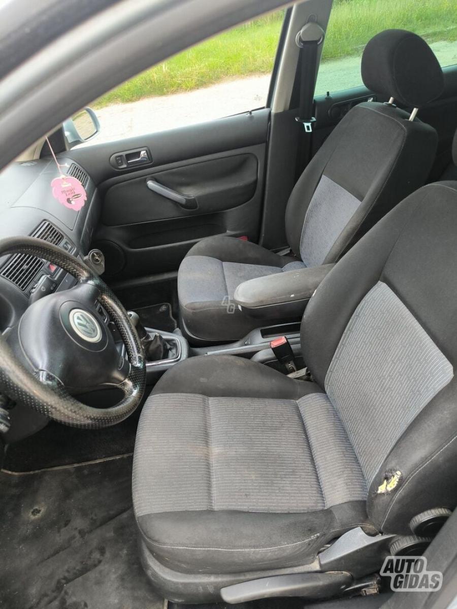 Volkswagen Golf 2004 Utena, ar dzinēja tilpumu 1.90 L un nobraukumu 322 tūkst. km par 1100 €, foto 12 vietnē AUTOMOTO.COM.LV