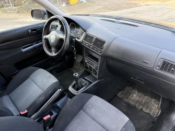 Volkswagen Golf 2005 Viļņa, ar dzinēja tilpumu 2.00 L un nobraukumu 400 tūkst. km par 1000 €, foto 5 vietnē AUTOMOTO.COM.LV