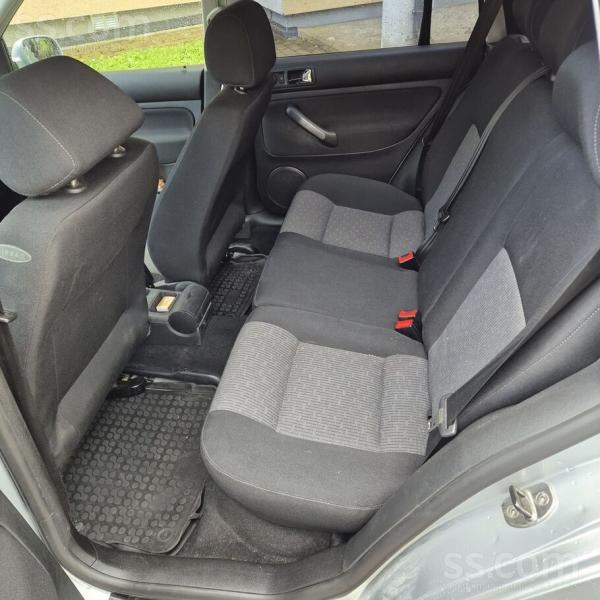 Volkswagen Golf 2005 Saldus, ar dzinēja tilpumu 1.90 L un nobraukumu 129 tūkst. km par 3250 €, foto 7 vietnē AUTOMOTO.COM.LV