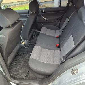 Volkswagen Golf 2005 Saldus, ar dzinēja tilpumu 1.90 L un nobraukumu 129 tūkst. km par 3250 €, foto 8 vietnē AUTOMOTO.COM.LV
