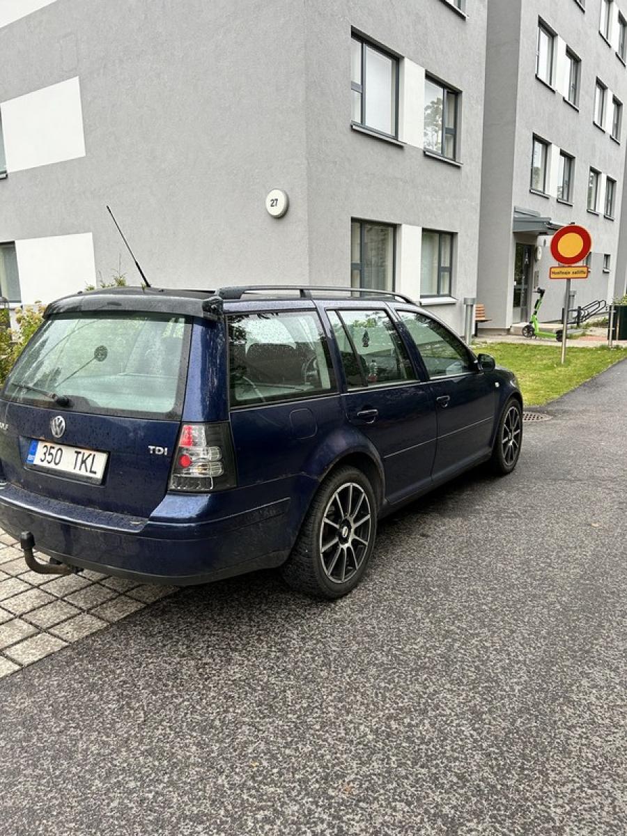 Volkswagen Golf 2005 Elva, ar dzinēja tilpumu 1.90 L un nobraukumu 383 tūkst. km par 2200 €, foto 20 vietnē AUTOMOTO.COM.LV