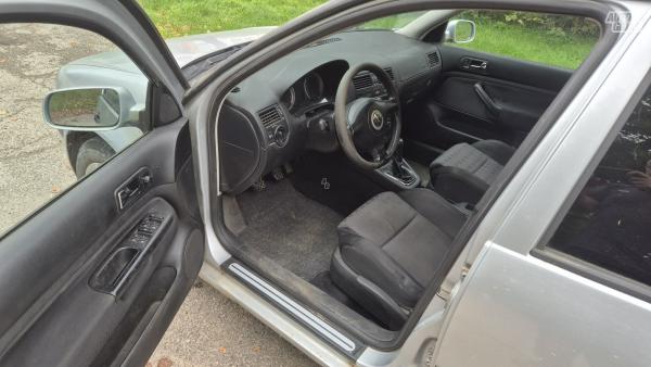 Volkswagen Golf 2006 Telšiai, ar dzinēja tilpumu 1.90 L un nobraukumu 320 tūkst. km par 999 €, foto 6 vietnē AUTOMOTO.COM.LV